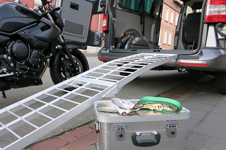 Motorradtransport / Motorradspedition / Motorradtransporte